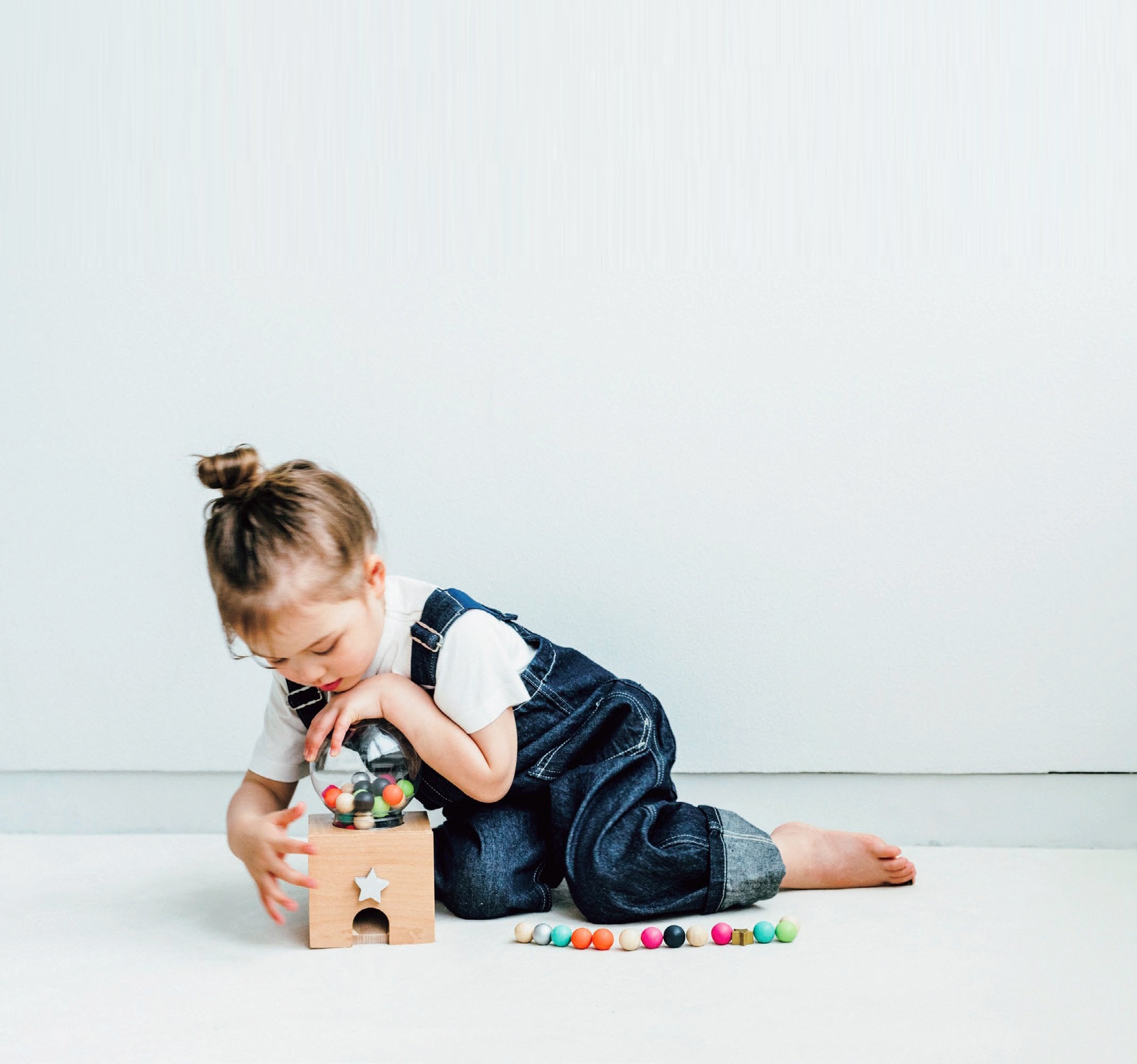 Gatcha Gatcha Wooden Gumball Machine – The Modern Playroom