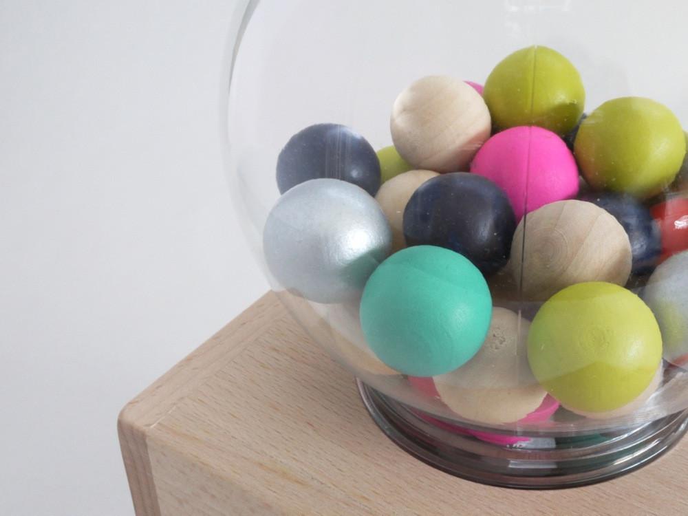 Gatcha Gatcha Wooden Gumball Machine – The Modern Playroom